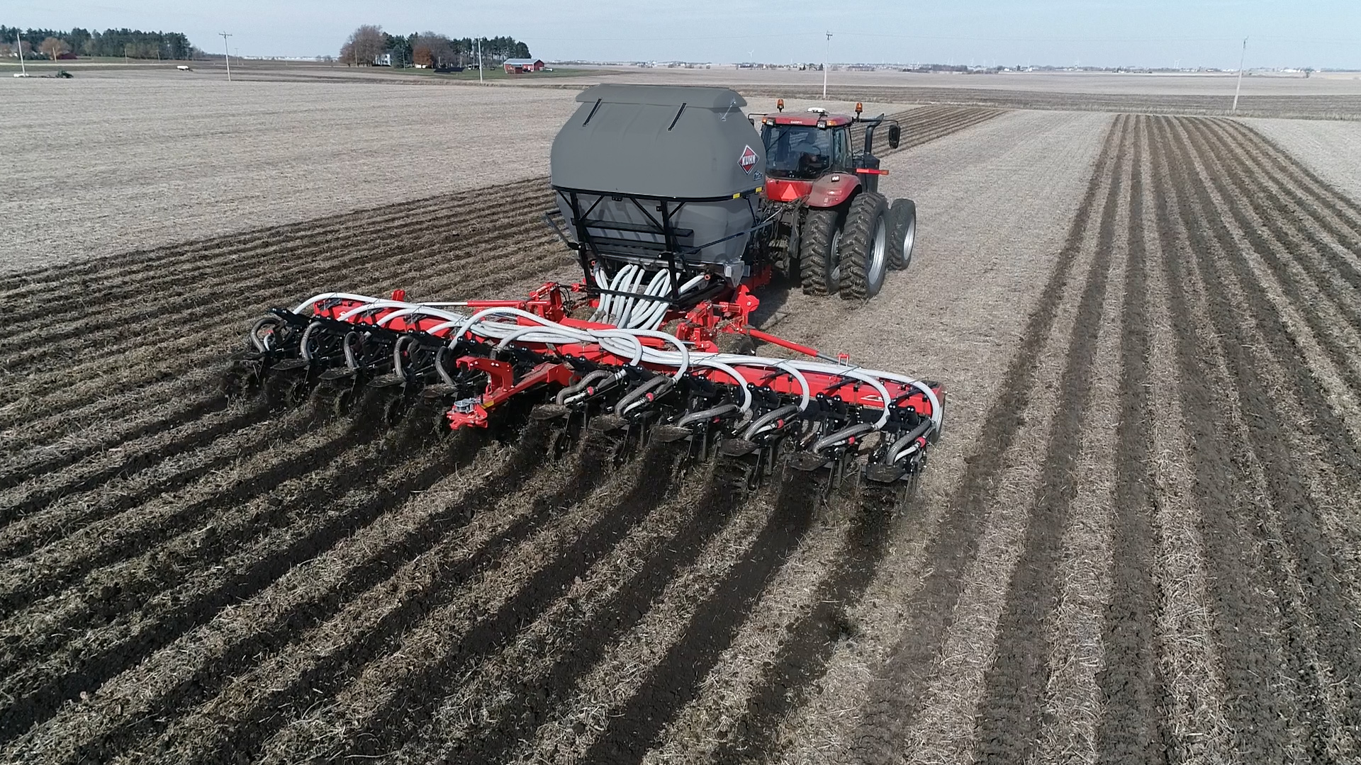 GLADIATOR 1210 Strip-Tillage System | KUHN farm machinery