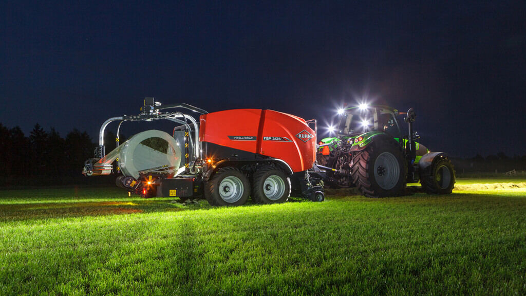 Fixed Chamber Round Balers | KUHN farm machinery