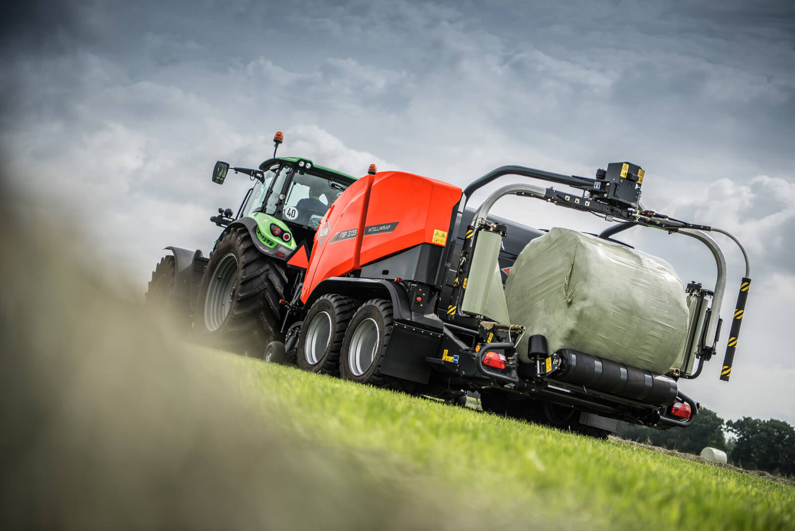 Baler-Wrapper Combinations | KUHN farm machinery