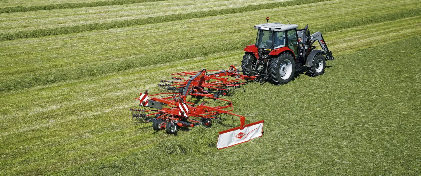 Twin-rotor rakes GA 1032 | KUHN farm machinery