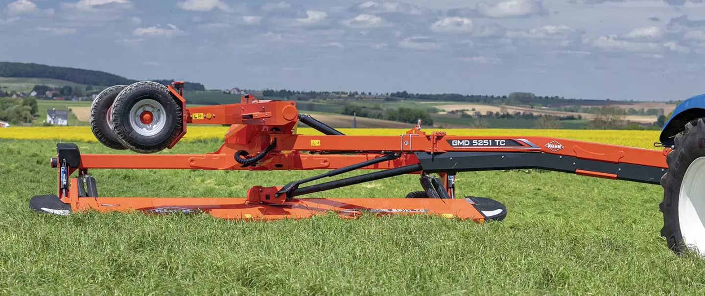 Trailed disc mowers GMD 1051 TC | KUHN farm machinery